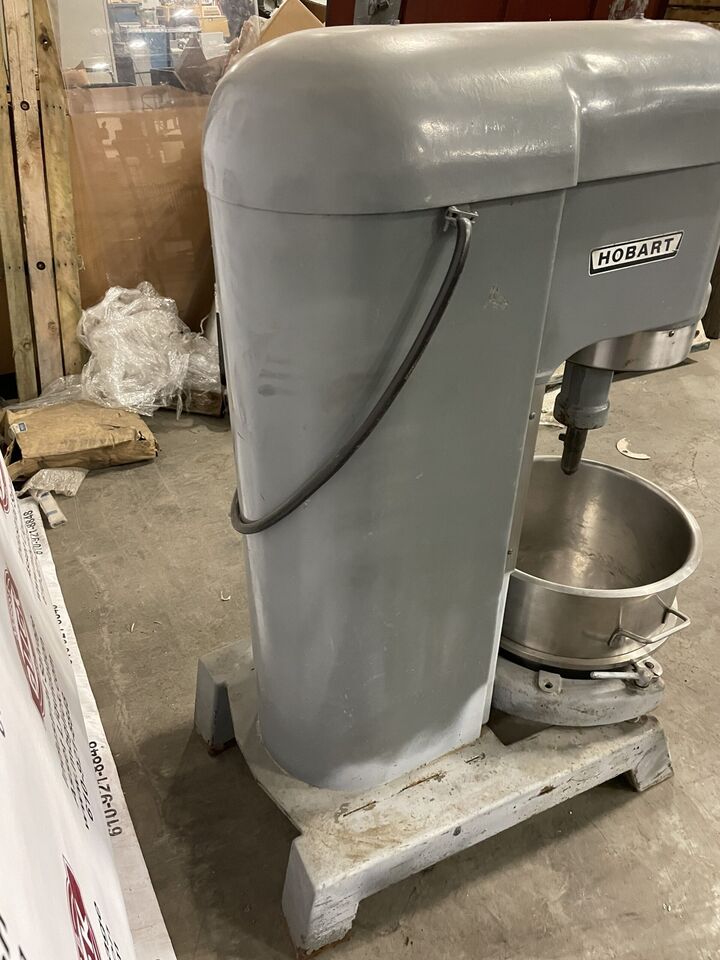 Hobart 80 qt Mixer 4 Speed Commercial Planetary Floor Mixer