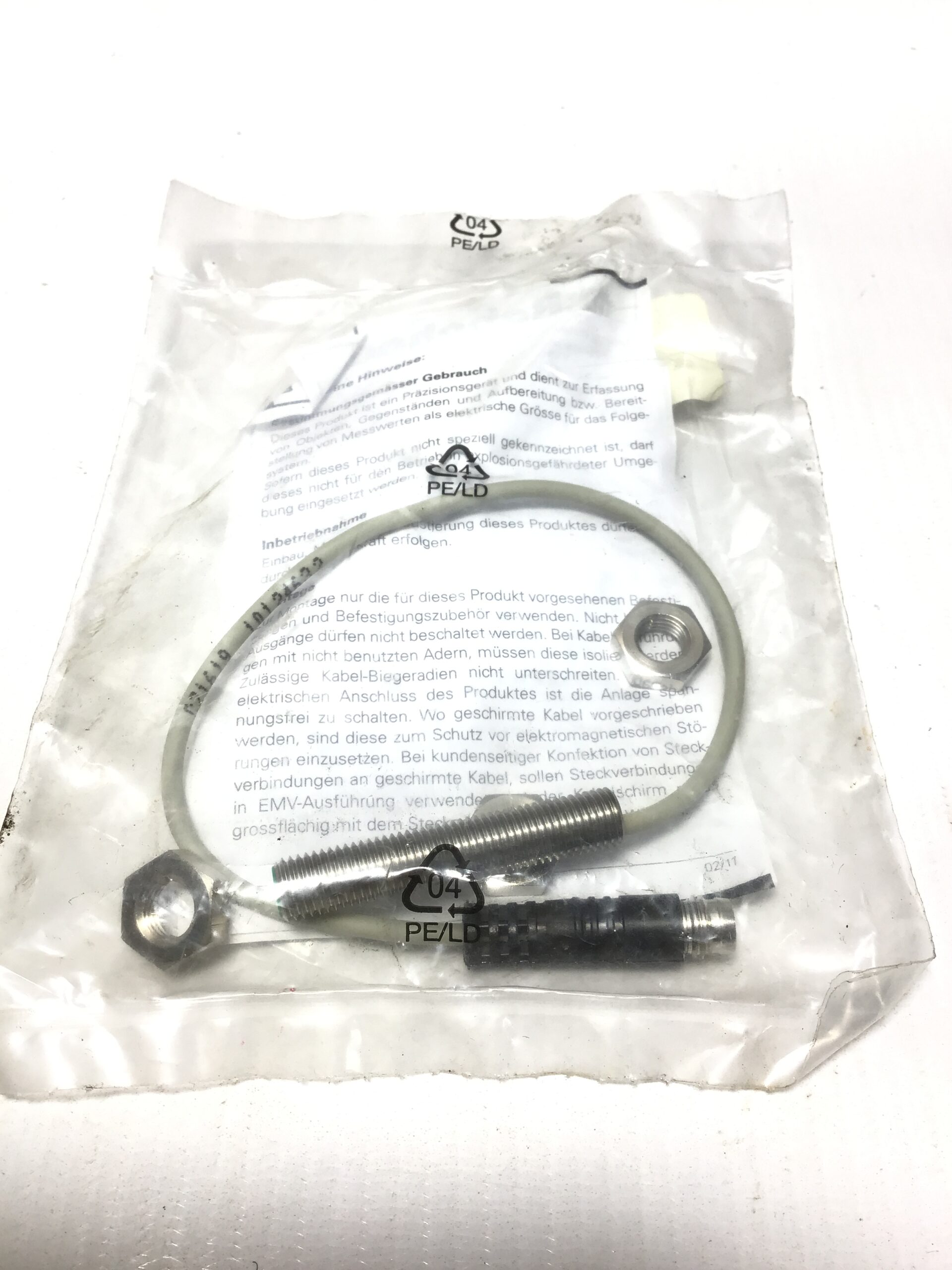 Robohand 2001359 (OISP-011)/TK8 Hardwire Inductive Proximity Sensor 10 ...