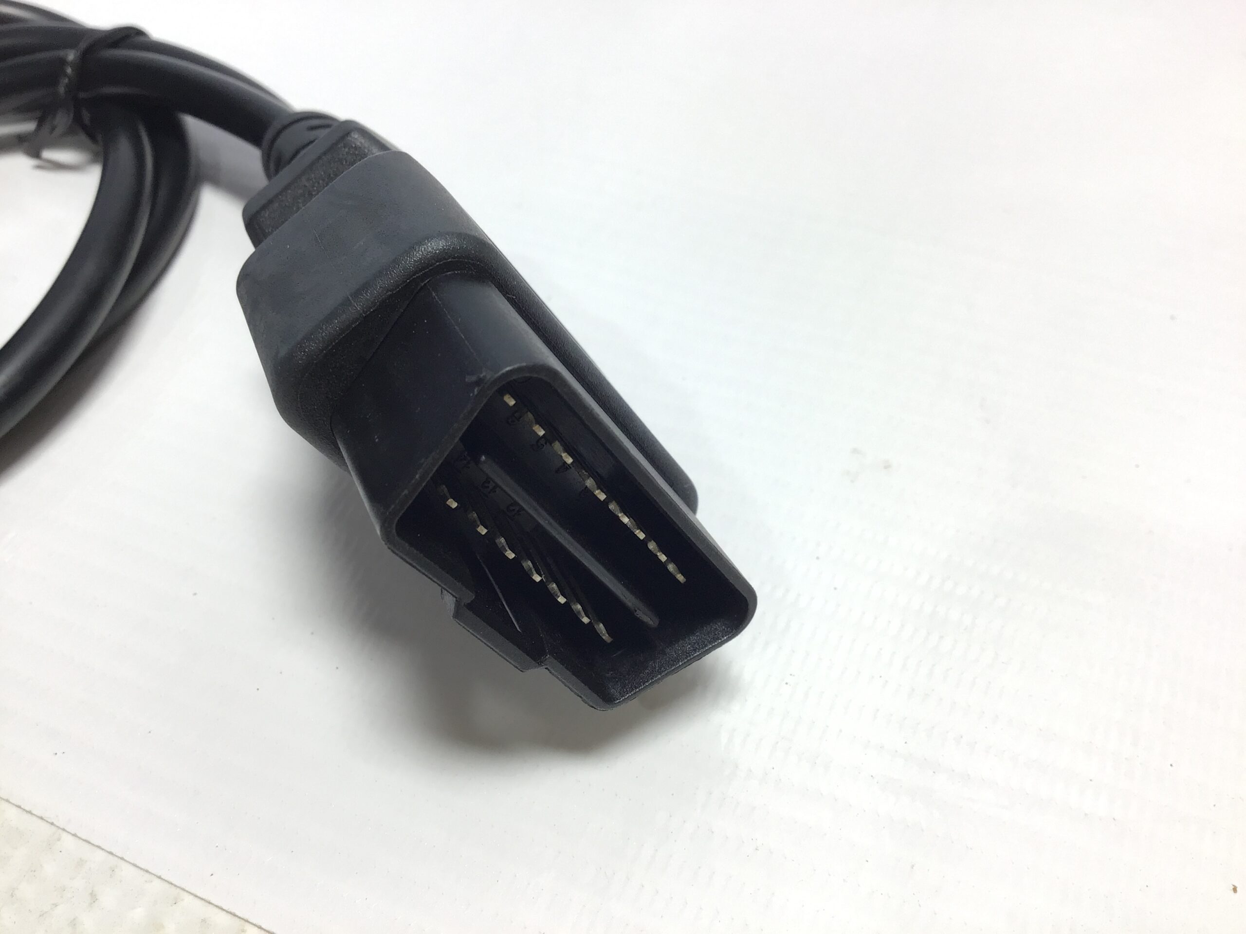 Unbranded LMU 3030 OBD-II 16 Car Male to Female Extension Cable ...