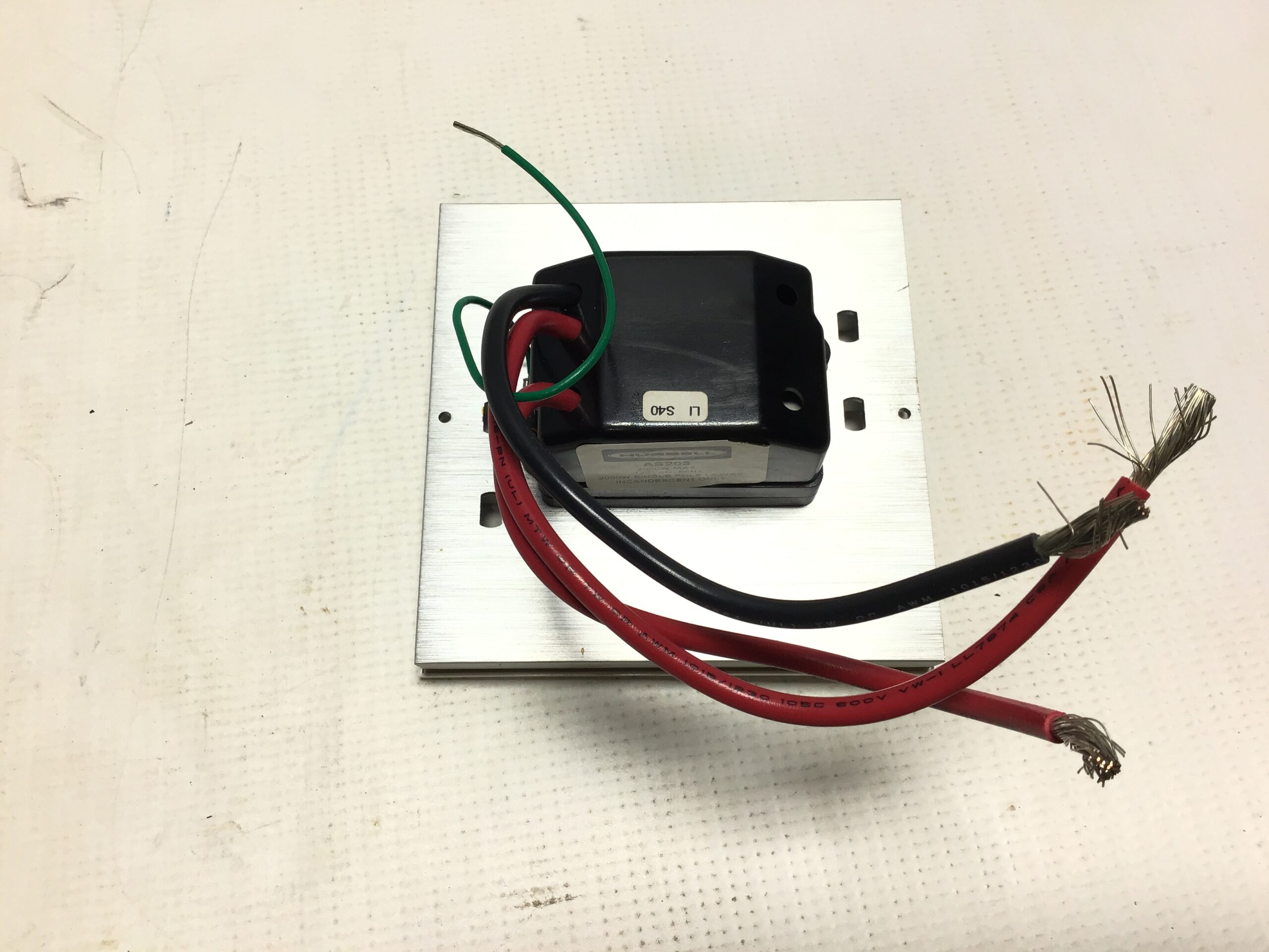 Hubbell AS203 Architectural Slide Dimmer 2000W Single Pole 3 Way Preset ...
