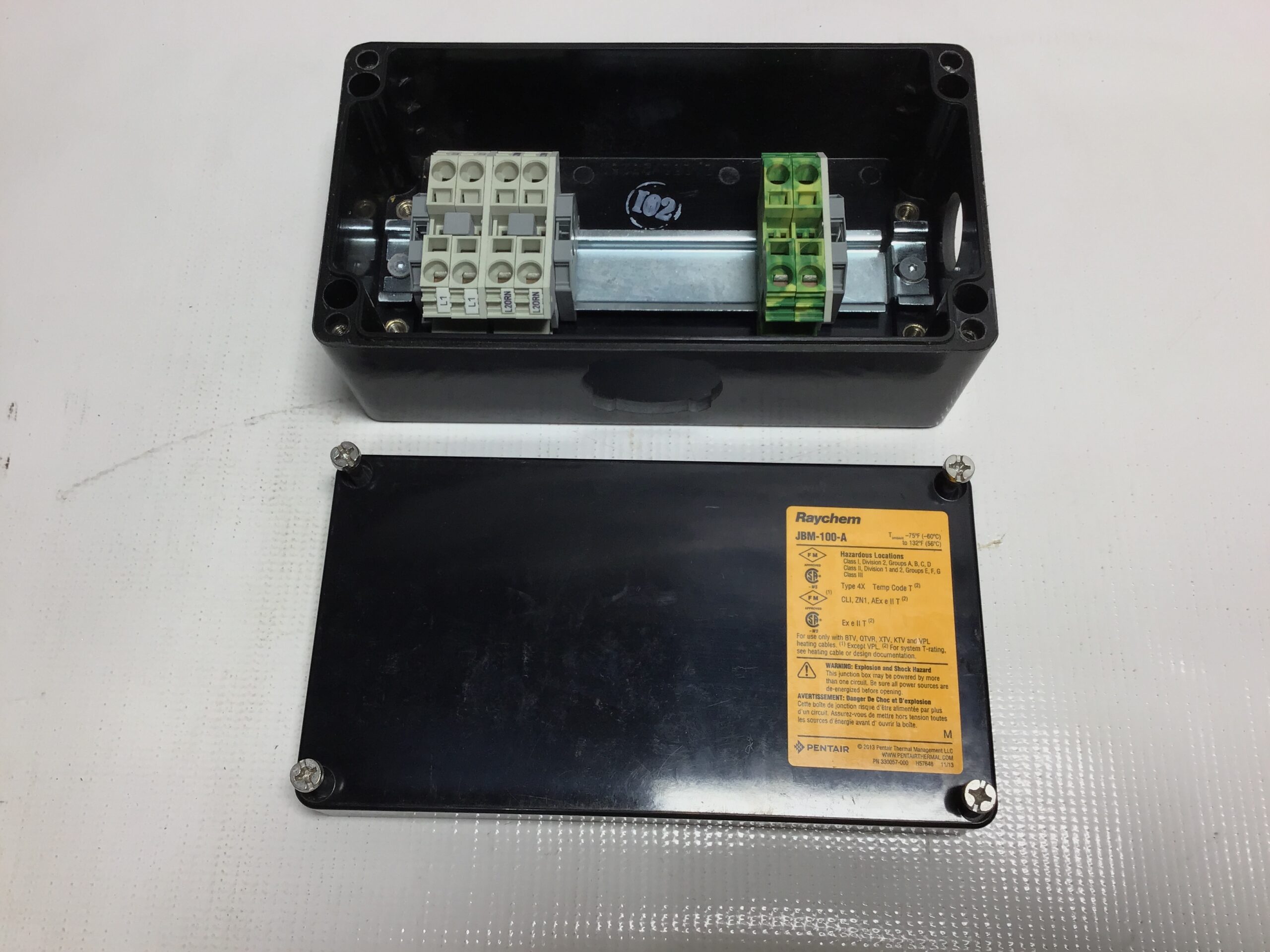 Raychem JBM-100-A Junction Box Type 4X Temp Code T – Moses B. Glick