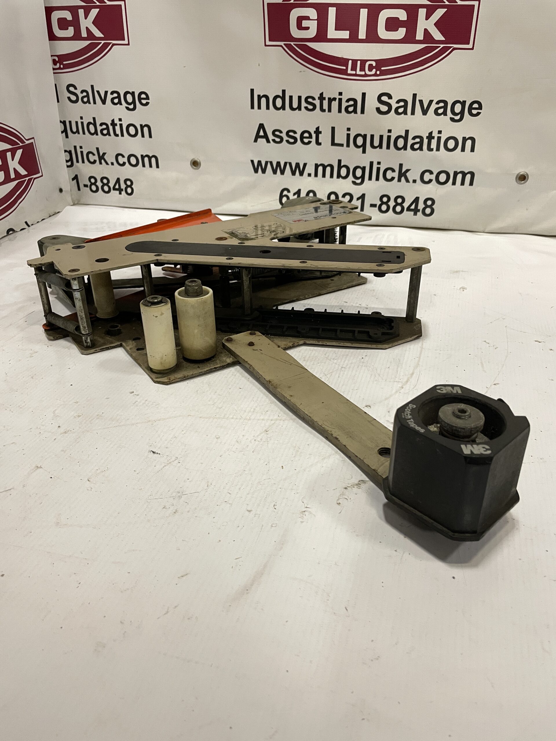 3M AccuGlide 18900 NWT Upper Taping Head 3” – Moses B. Glick