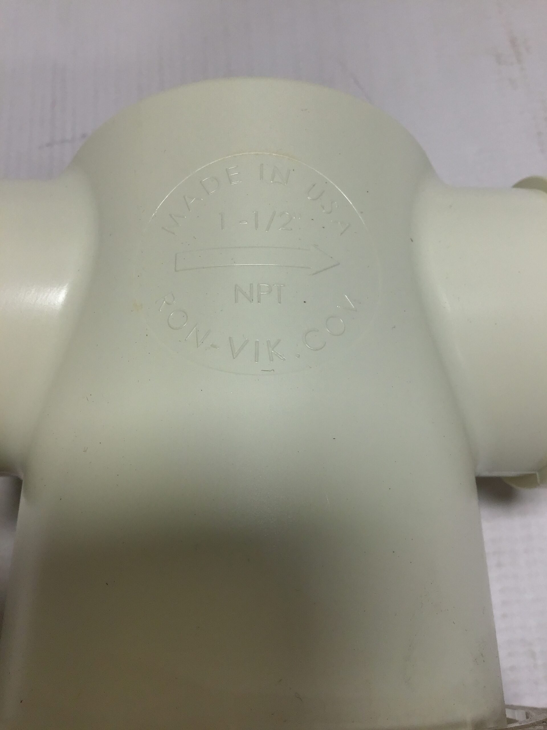 Ron-Vik Inline Strainer 1-1/2″ NPT PPA Nylon – Moses B. Glick