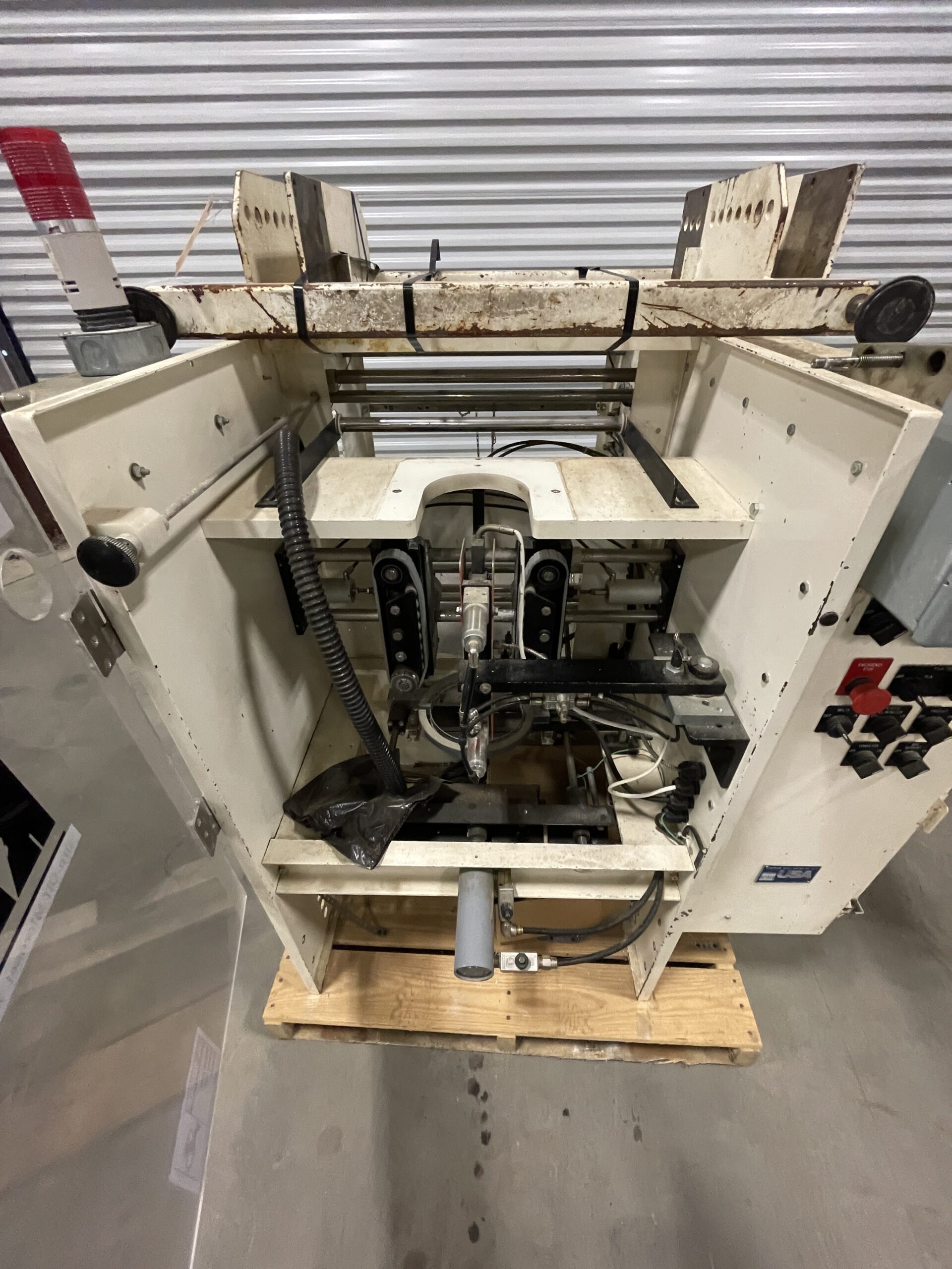 Key-Pak EL800 Automated Bag Filler/Sealer Packing Machine – Moses B. Glick