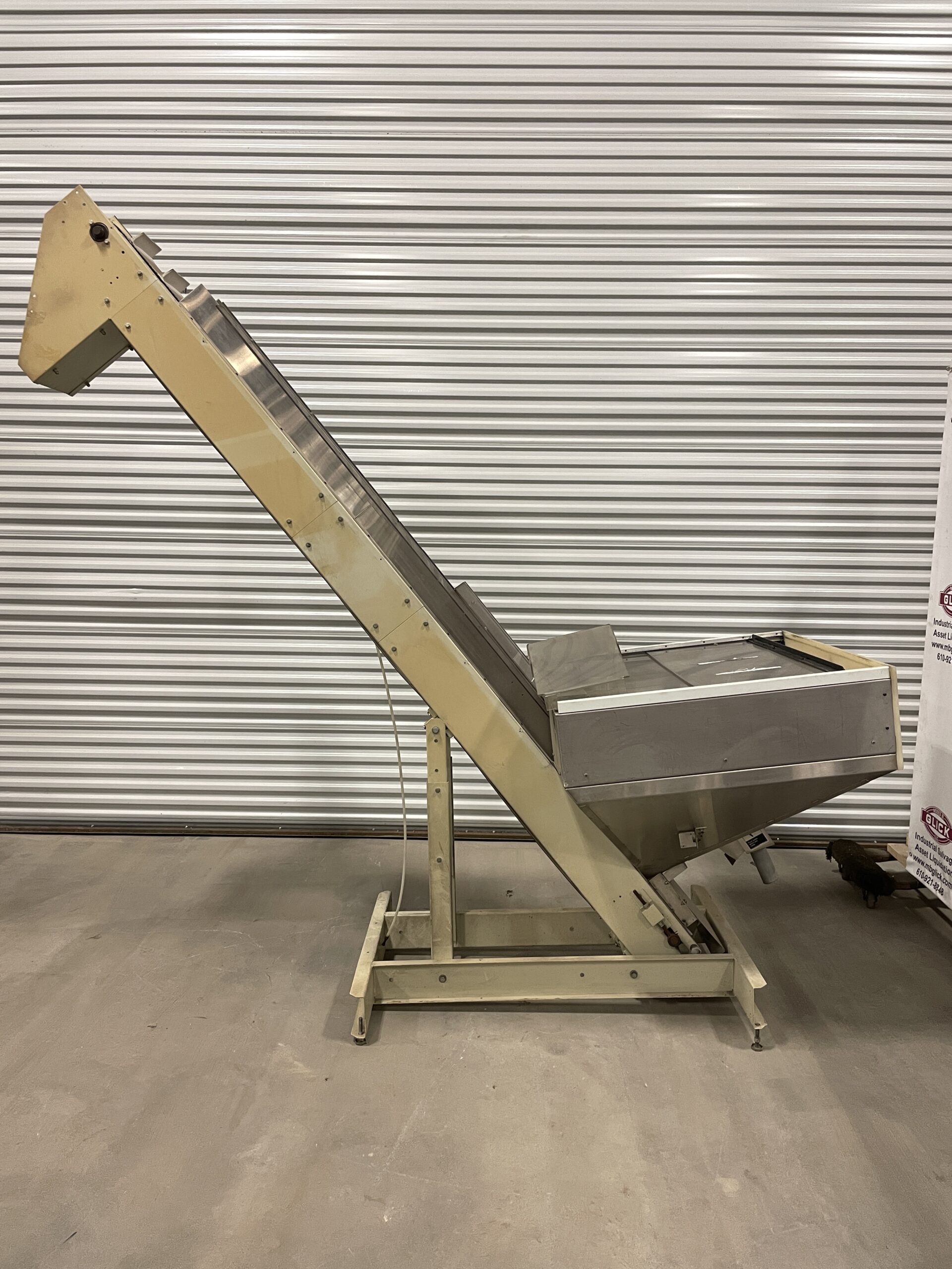 Hoppmann EP-08 Elevating Prefeeder/Unscrambler/Incline Conveyor 9.5ft ...