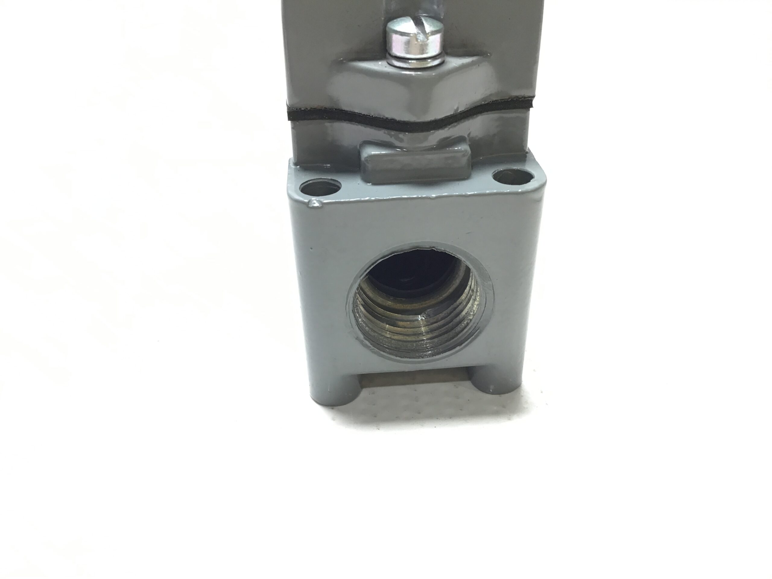 Square D 9007AW16 Precision Limit Switch Series D – Moses B. Glick