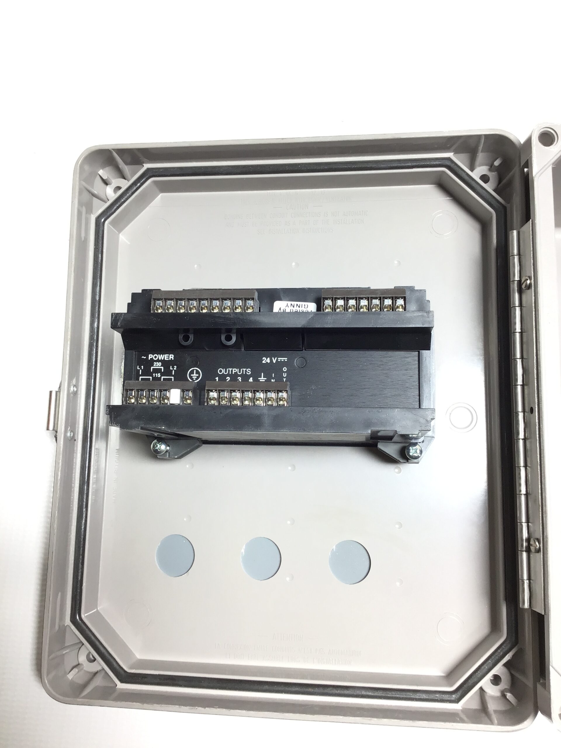 AAliant 1030A Flow Meter Indicator with Vynckier Junction Box/Enclosure – Moses B. Glick