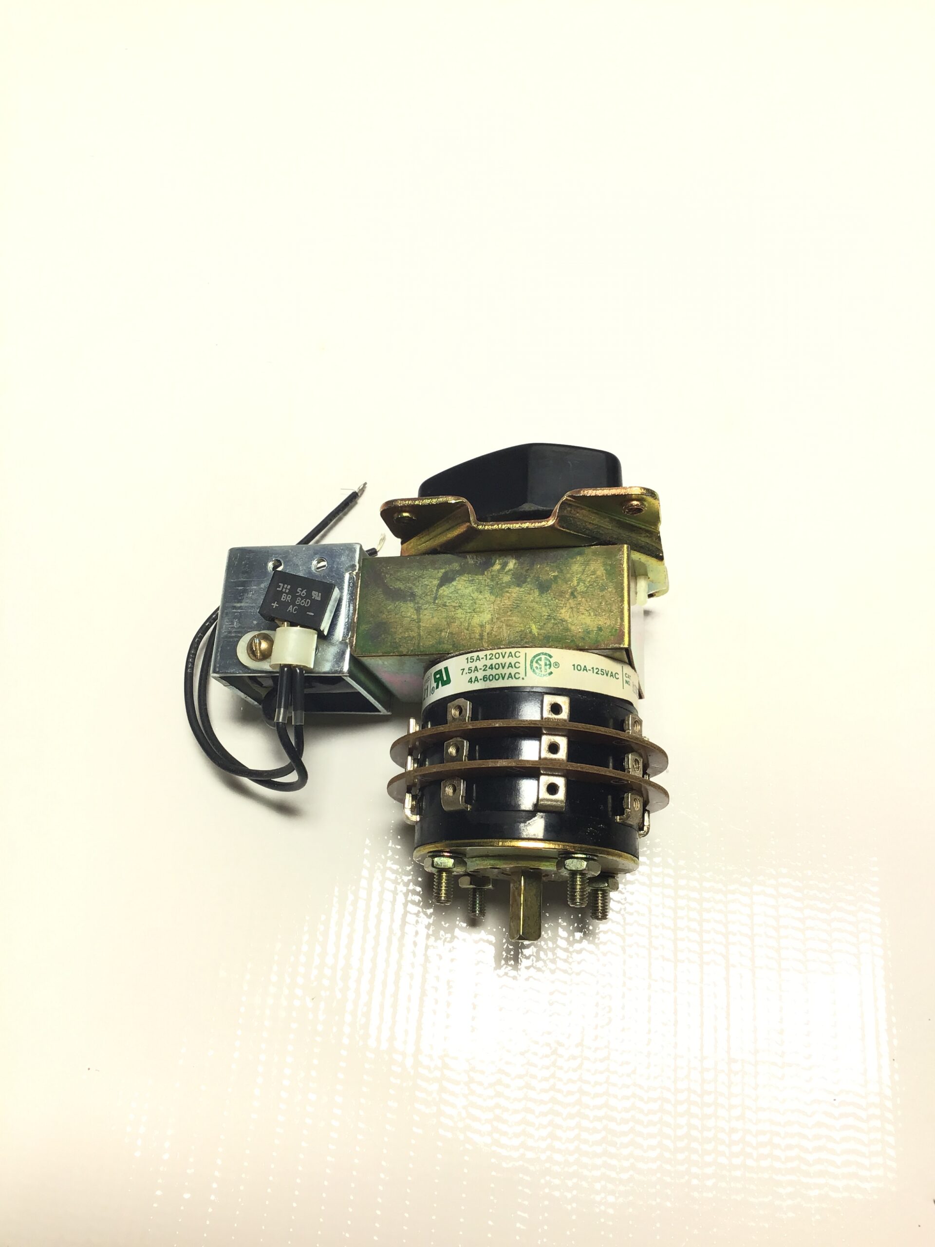 Deltrol Controls 56833-61 Rotary Electro Switch – Moses B. Glick