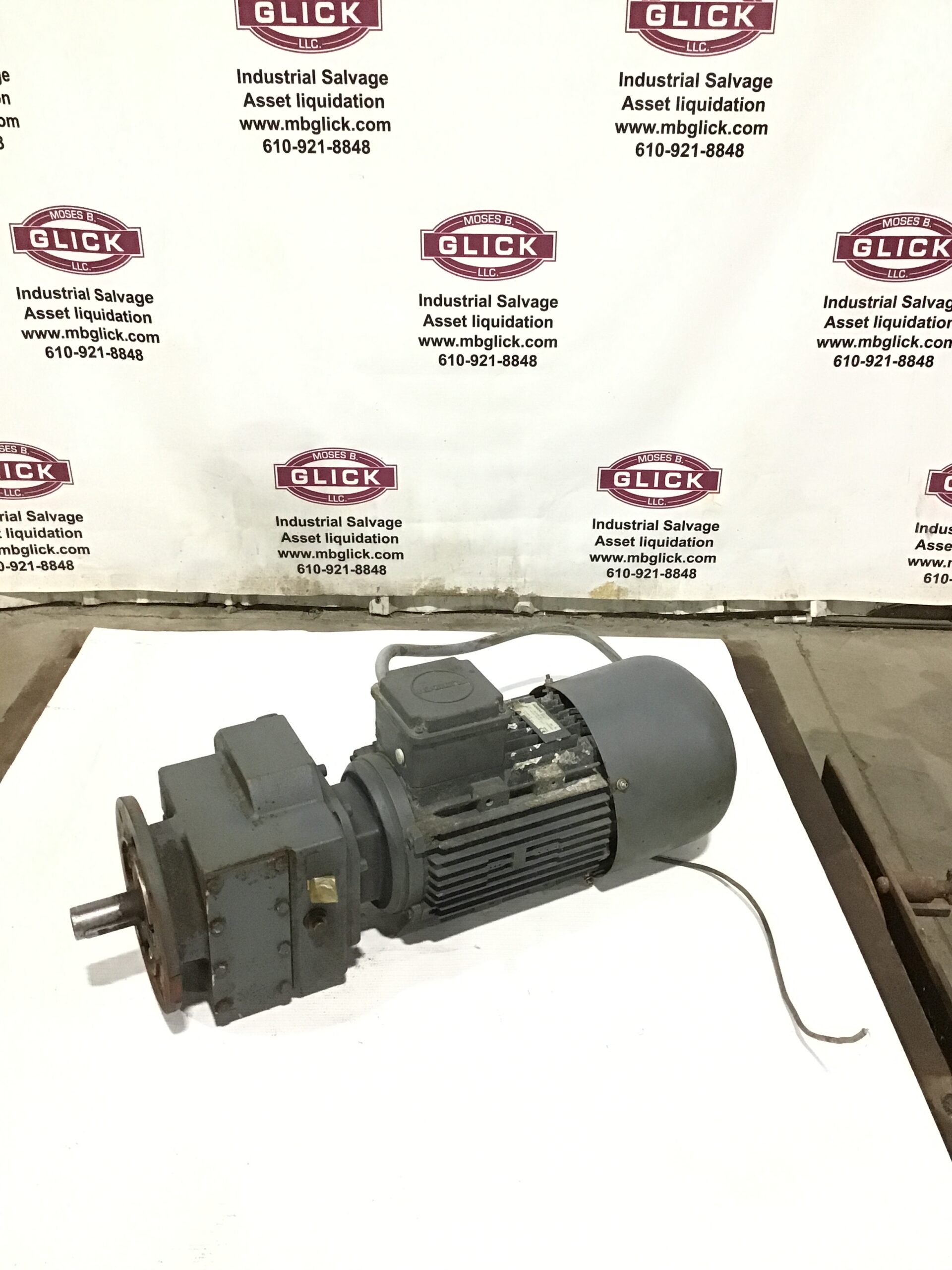 Siemens GF48-M100LB4 Geared Motor – Moses B. Glick
