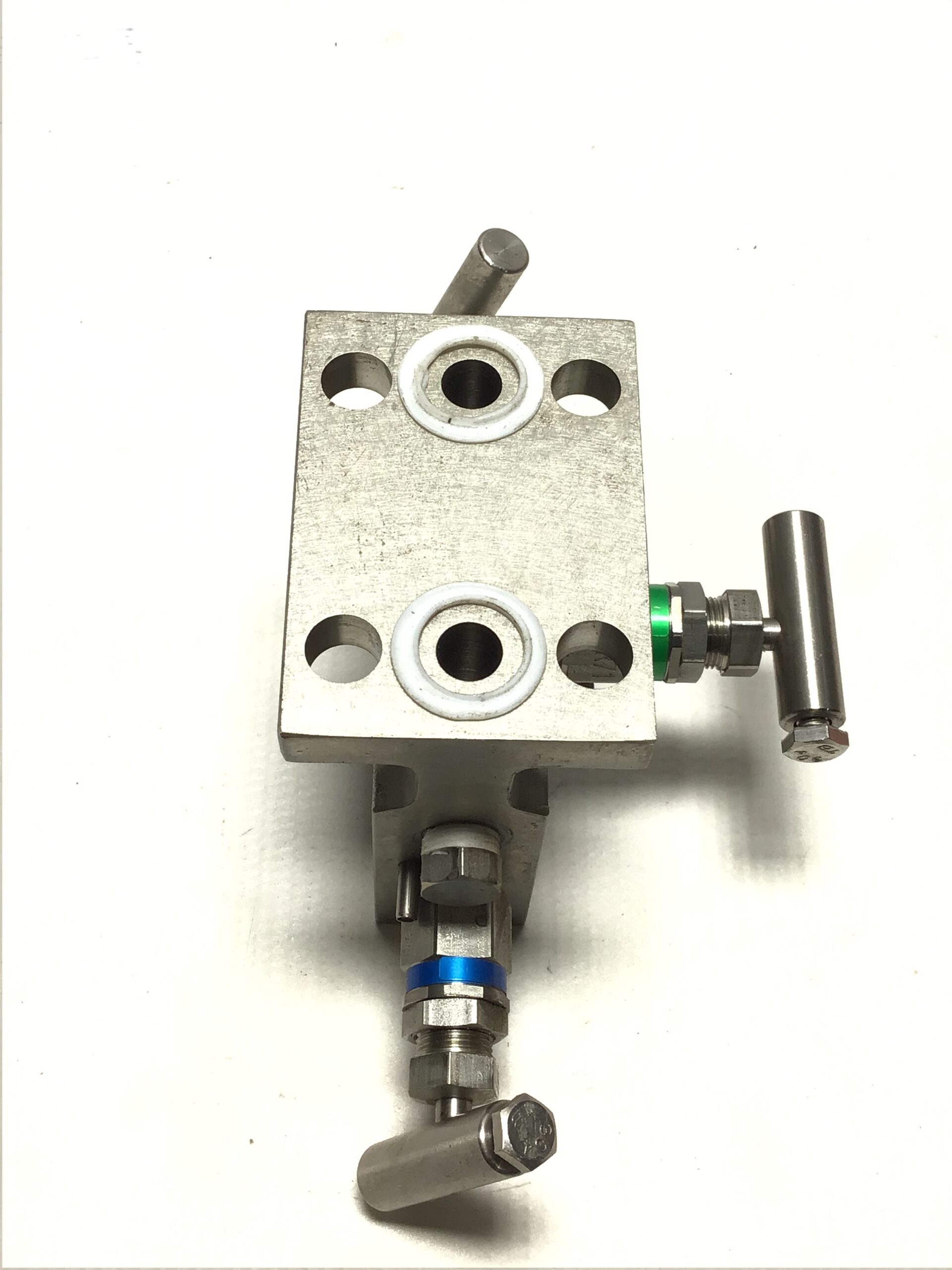 PGI Endress Hauser 71037612 Valve Manifold Assembly – Moses B. Glick