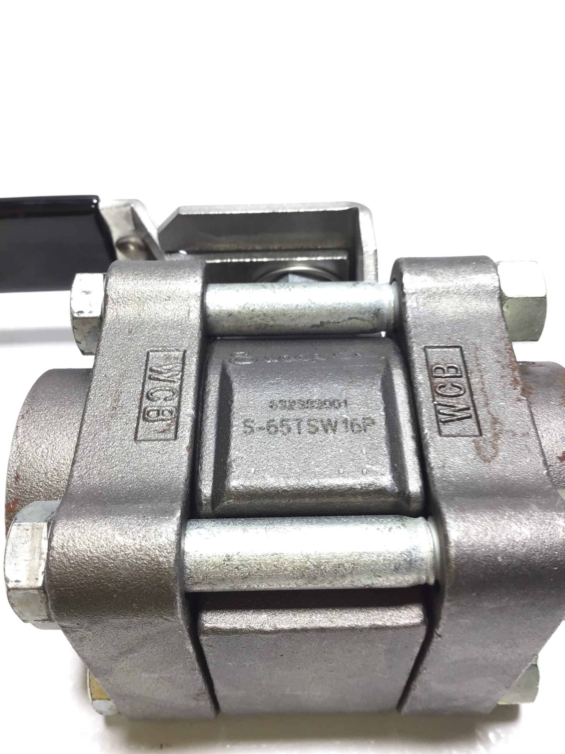 Swagelok S-65TSW16P 1 1/4″ Stainless Steel Ball Valve – Moses B. Glick
