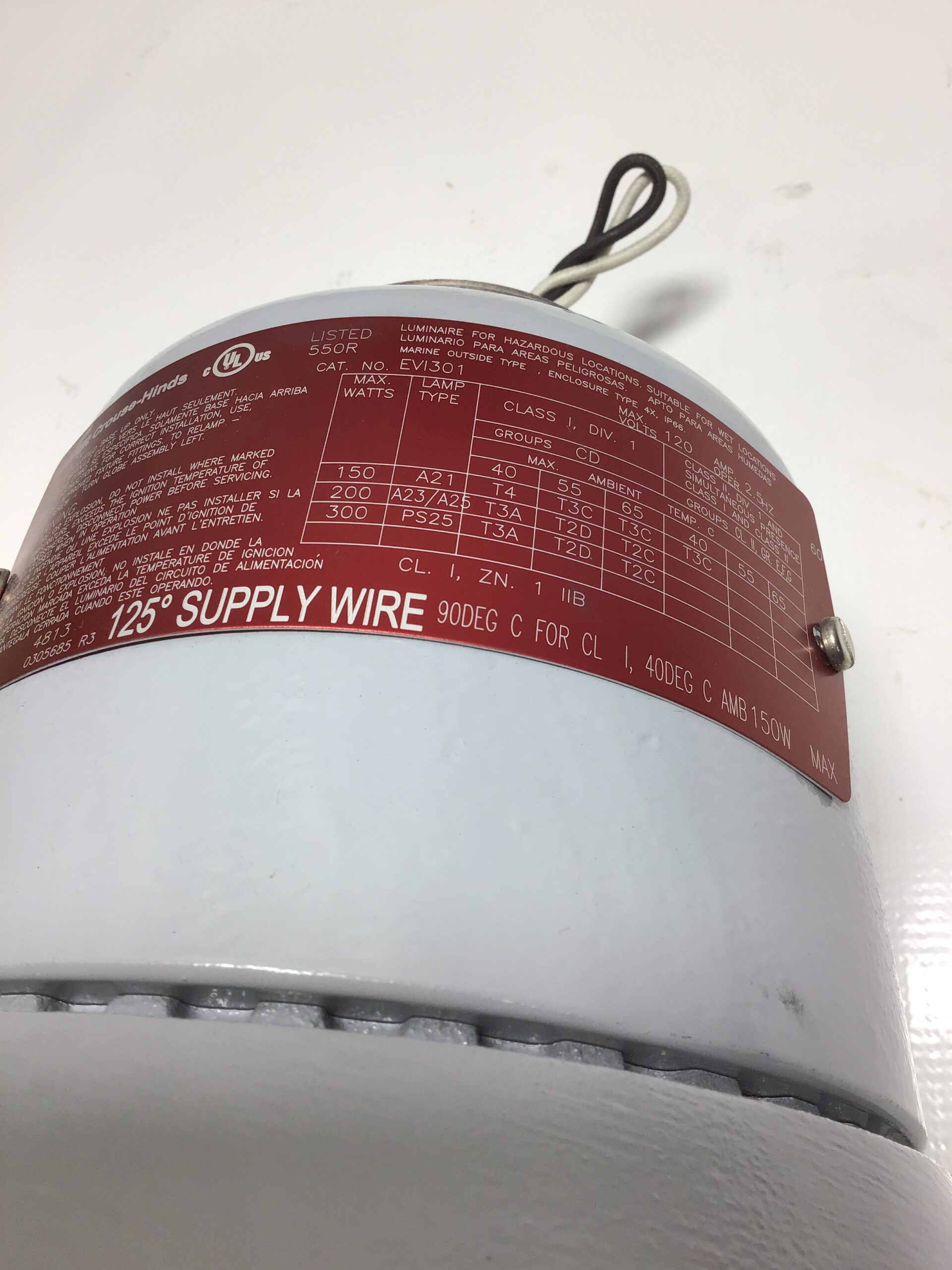 Cooper Crouse-Hinds EV1301 LED Light Fixture – Moses B. Glick
